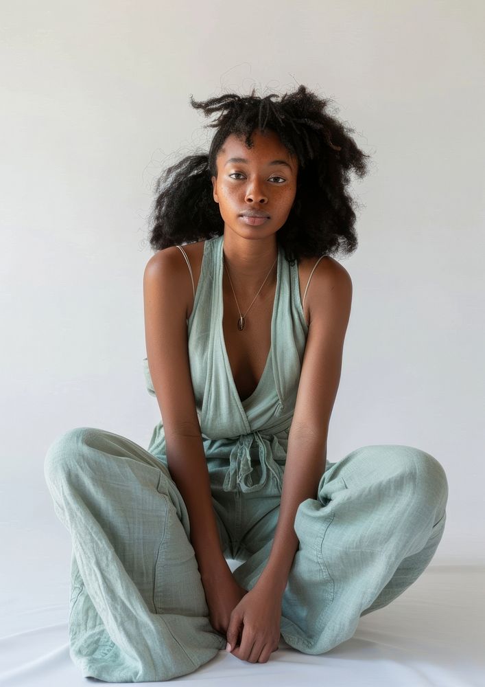 sustainable fashion advocate photo photography | Free Photo - rawpixel