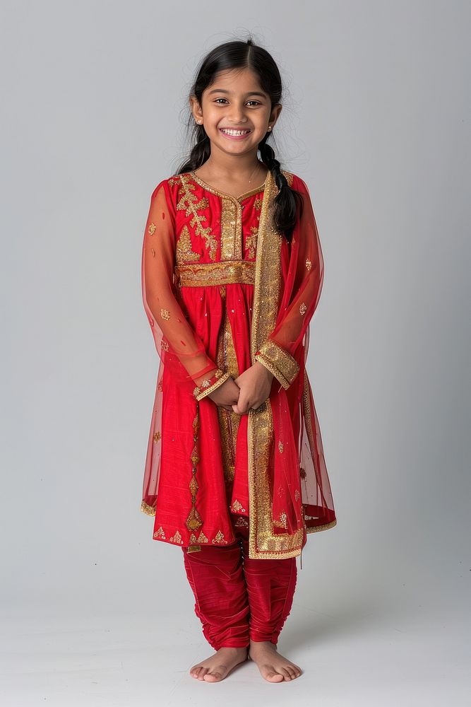 Indian girl Indian dress standing | Free Photo - rawpixel