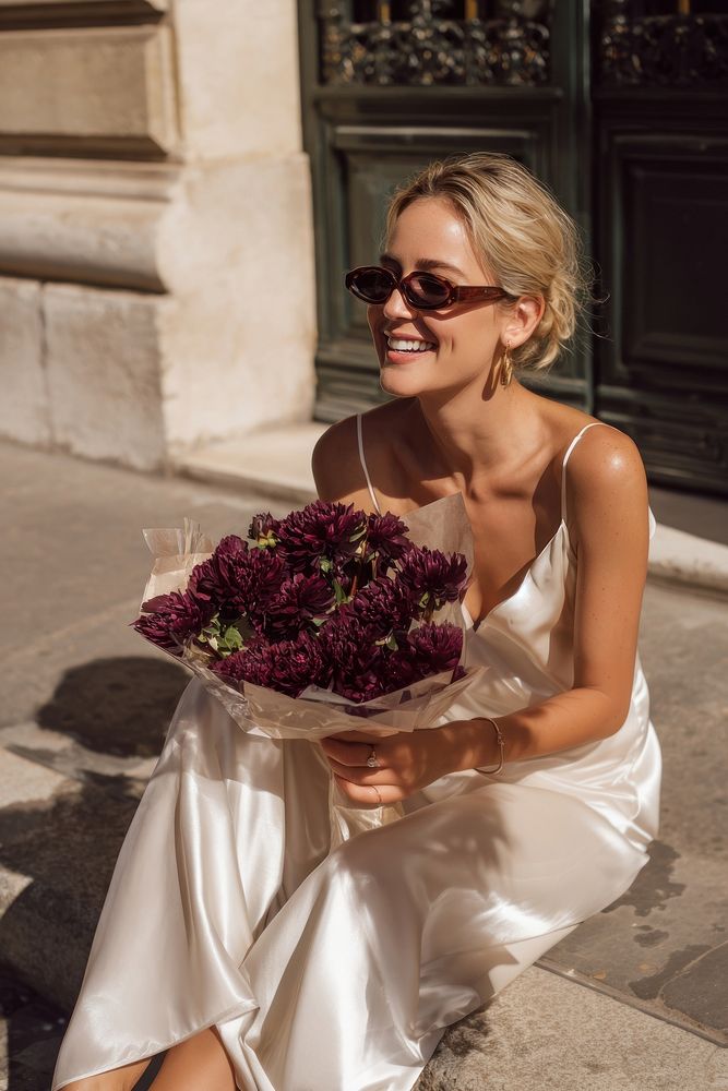 Woman+with+flowers TIF Images | Free Photos, PNG Stickers, Wallpapers ...