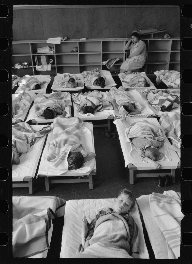 Midday nap, nursery school, FSA | Free Photo - rawpixel
