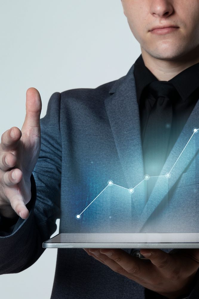 Businessman presenting graph data and | Premium Photo - rawpixel