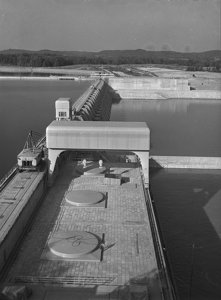 Watts Bar Dam, Tennessee. Tennessee | Free Photo - rawpixel