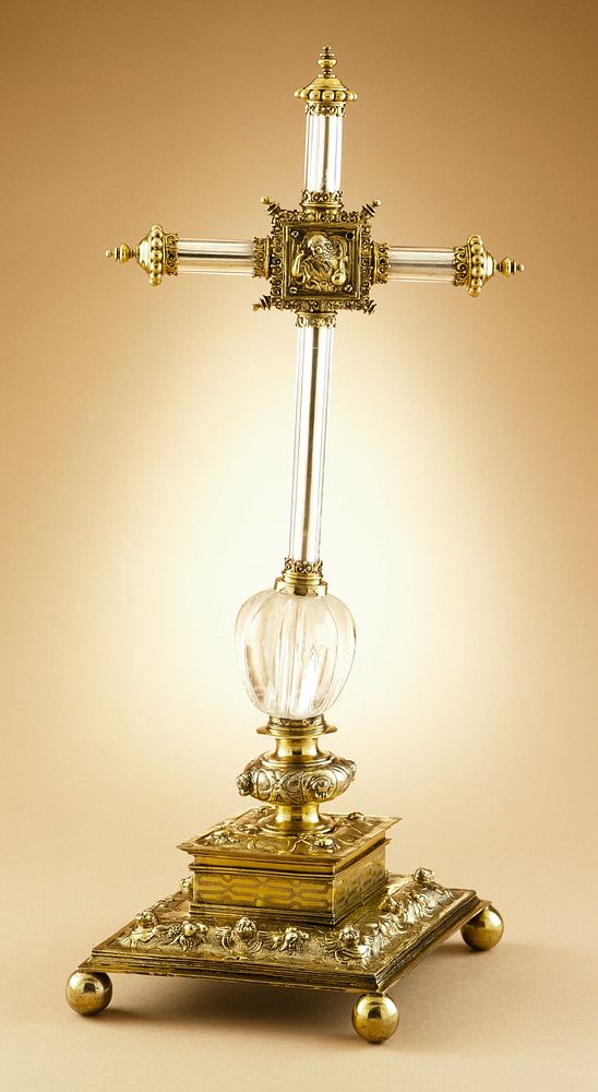 Altar Cross | Free Photo - rawpixel