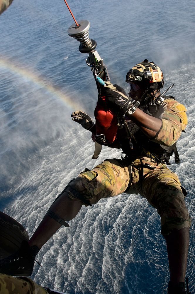 U.S. Air Force pararescueman assigned | Free Photo - rawpixel