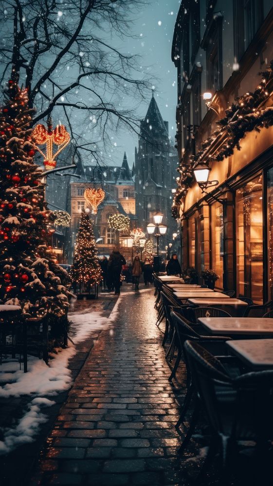 Cold winter night christmas city | Free Photo - rawpixel
