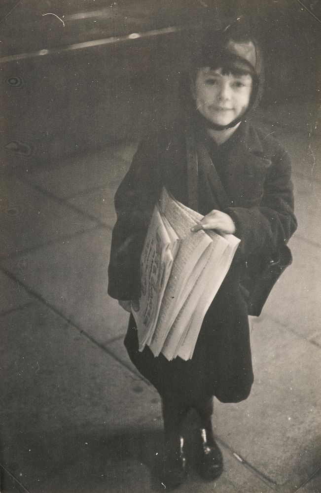 Newspaper Boy Art Images | Free Photos, PNG Stickers, Wallpapers ...