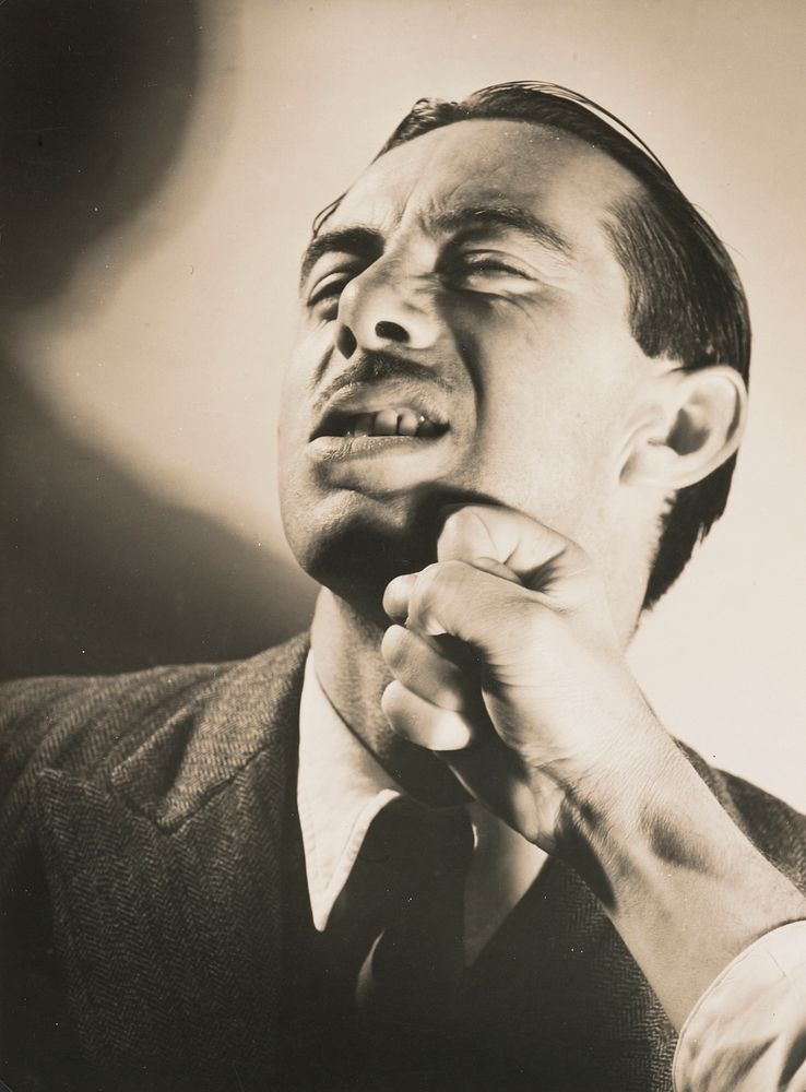 [Portrait Eric Lee-Johnson] (circa 1938) | Free Photo - rawpixel