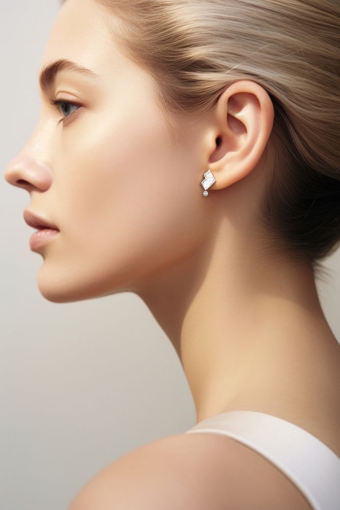 Ear beautiful earring jewelry adult | Free Photo - rawpixel