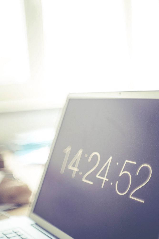 Free time laptop screen image, | Free Photo - rawpixel