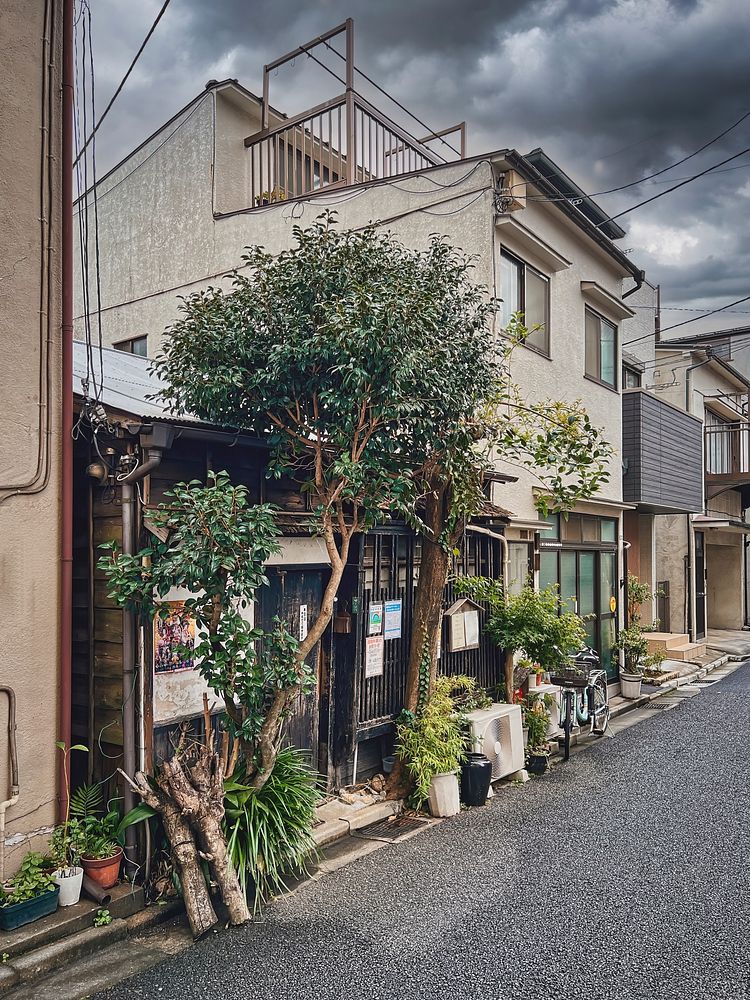 Free traditional Japanese street image | Free Photo - rawpixel