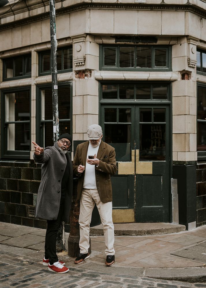 Local giving directions to tourist | Premium Photo - rawpixel