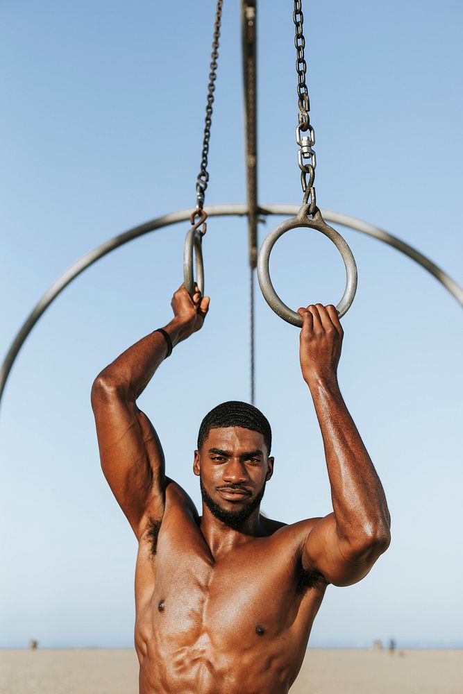 Fit man working beach | Premium Photo - rawpixel