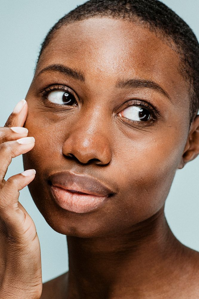 Black woman concerned her skin | Premium Photo - rawpixel