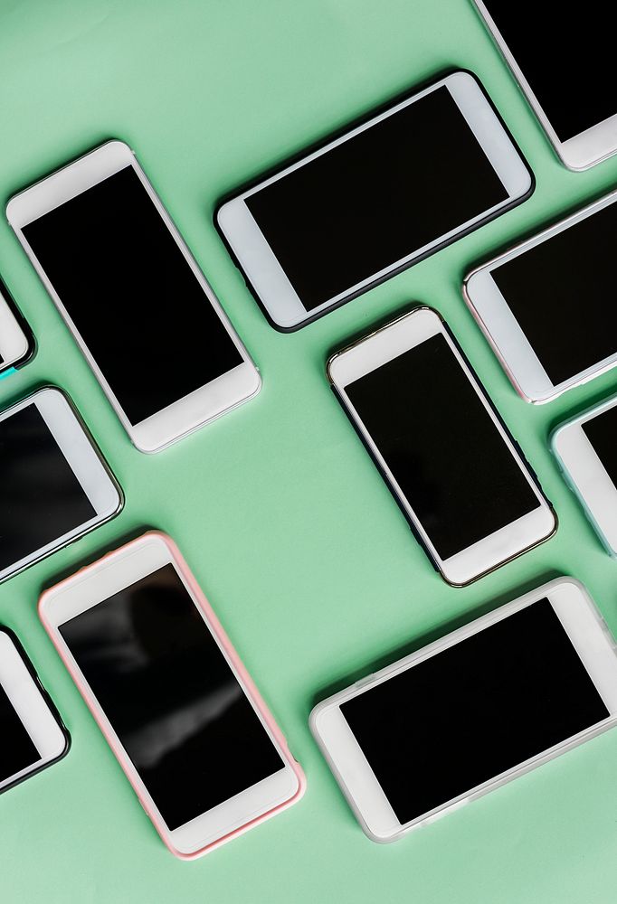 Smartphone device isolated on background | Premium Photo - rawpixel