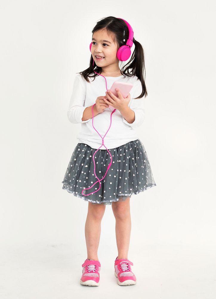 Young kids studio shoot | Free Photo - rawpixel