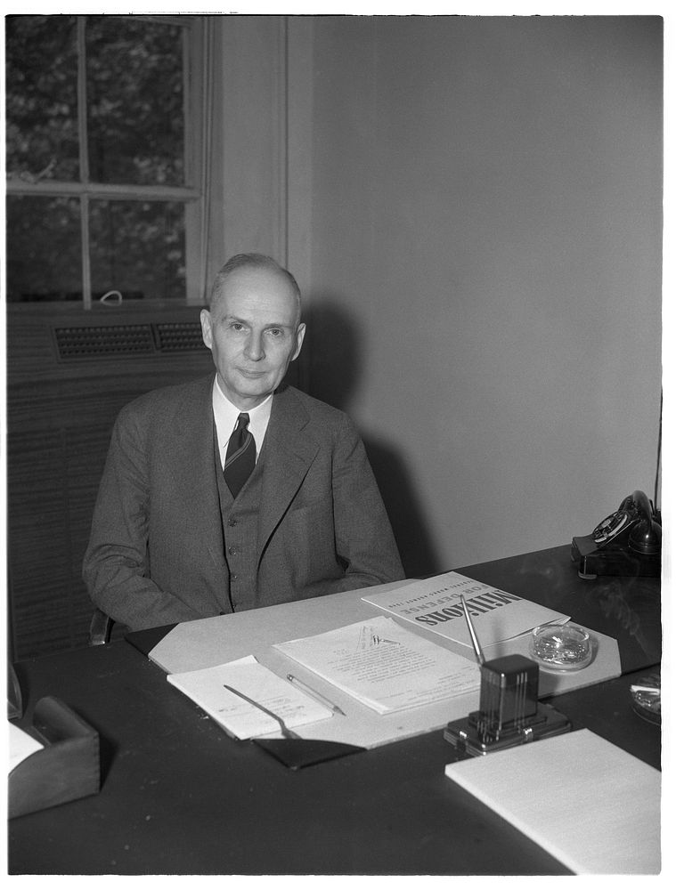 Robert L. Hallett, Consultant Tin, | Free Photo - rawpixel