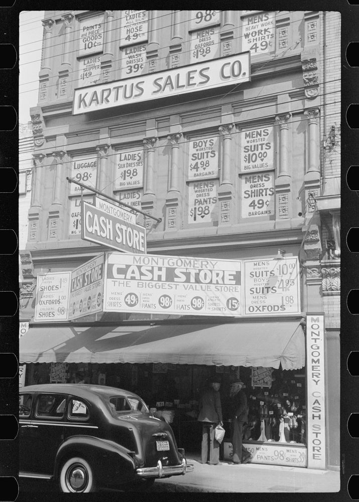 Sale signs department store Montgomery, | Free Photo - rawpixel