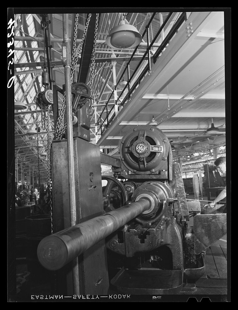 Long metal rod being cut | Free Photo - rawpixel