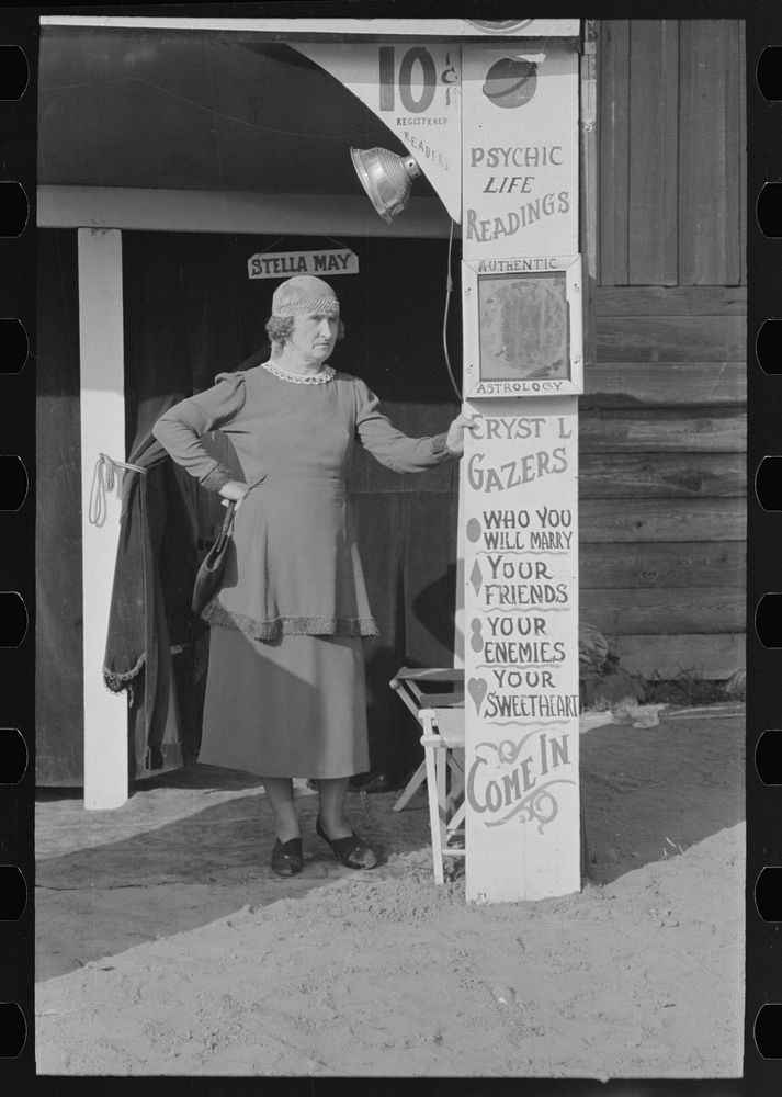 Fortune teller, state fair, Donaldsonville, | Free Photo - rawpixel