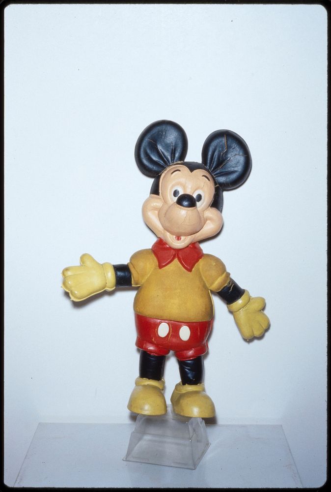 Mickey Mouse Bernard Gotfryd (1924-2016) | Free Photo - rawpixel