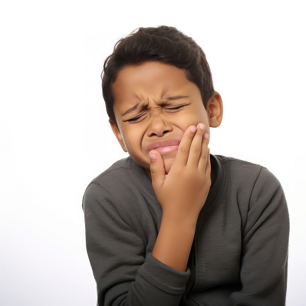 Child experiencing toothache pain | Free Photo - rawpixel