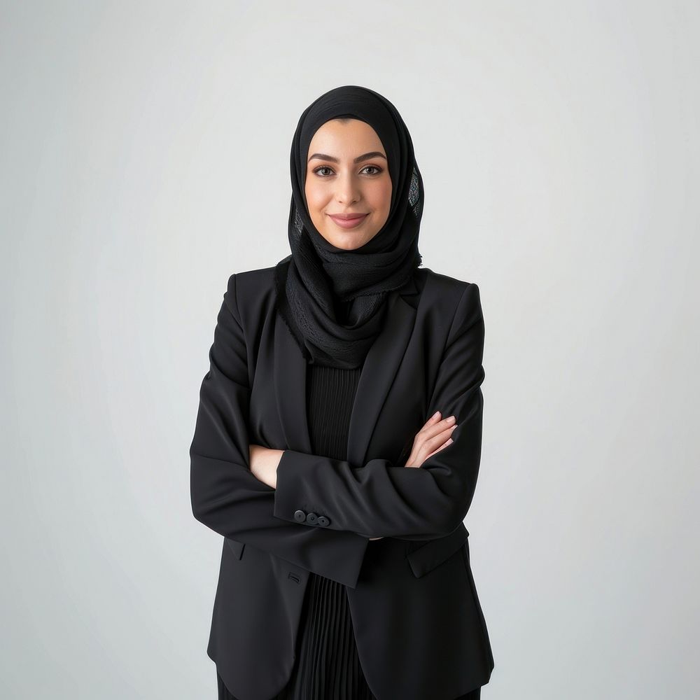 Confident professional woman portrait | Free Photo - rawpixel