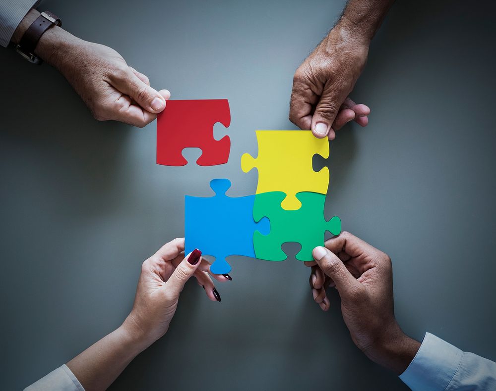 Collaborative teamwork puzzle pieces image | Free Photo - rawpixel