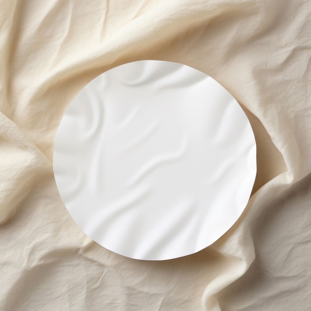Porcelain crumpled white simplicity | Free Photo - rawpixel
