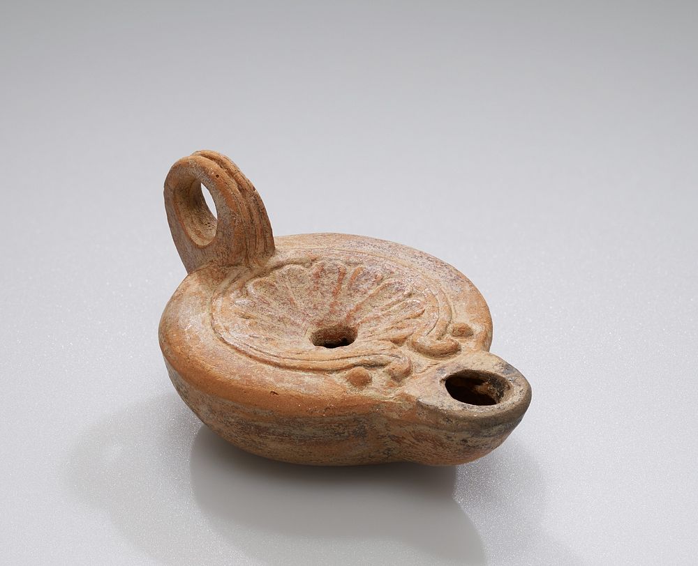 Ancient clay oil lamp artifact | Free Photo - rawpixel