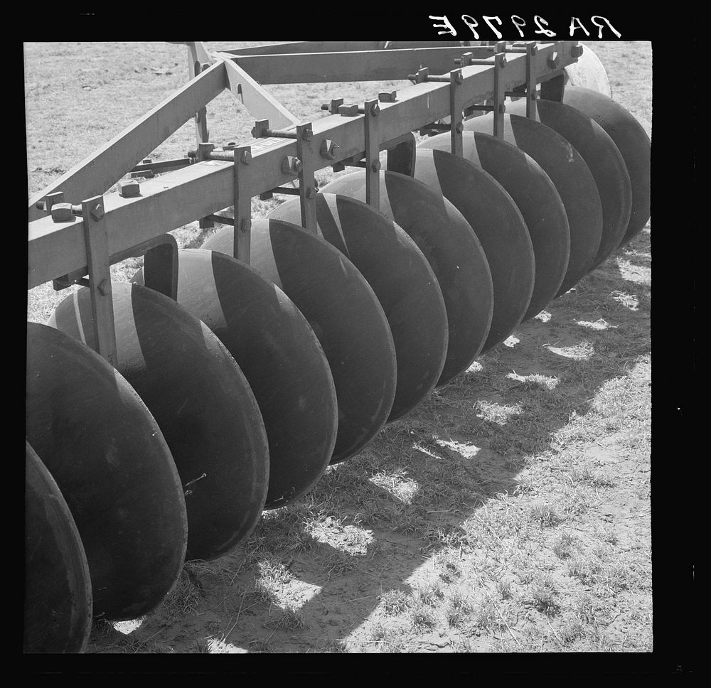 Part new disking machine, Carson | Free Photo - rawpixel