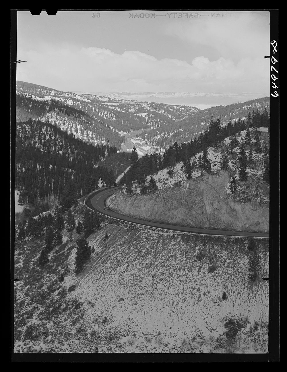 Butte, Montana. Pipestone Pass leading | Free Photo - rawpixel