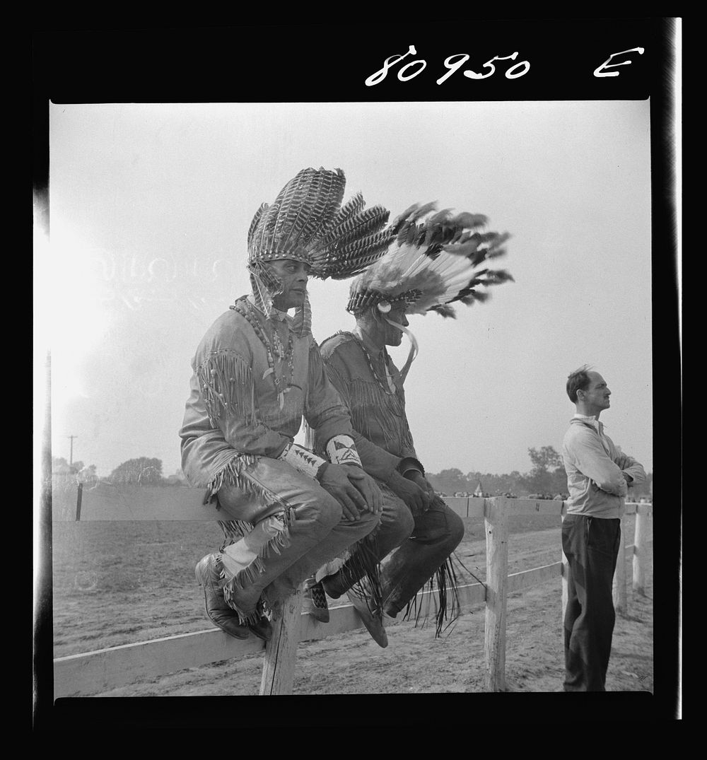 Windsor Locks, Connecticut. Indians catching | Free Photo - rawpixel