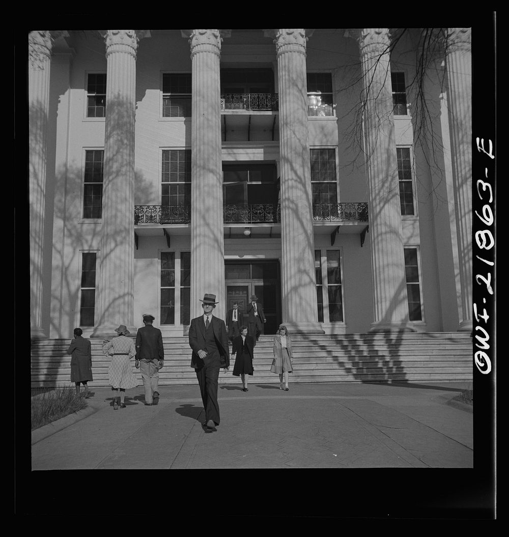 Montgomery, Alabama. State government employees | Free Photo - rawpixel