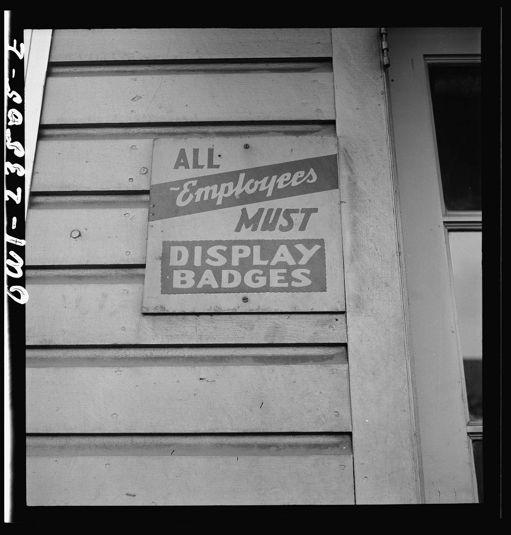 Bethlehem-Fairfield shipyards, Baltimore, Maryland. shipyard | Free ...