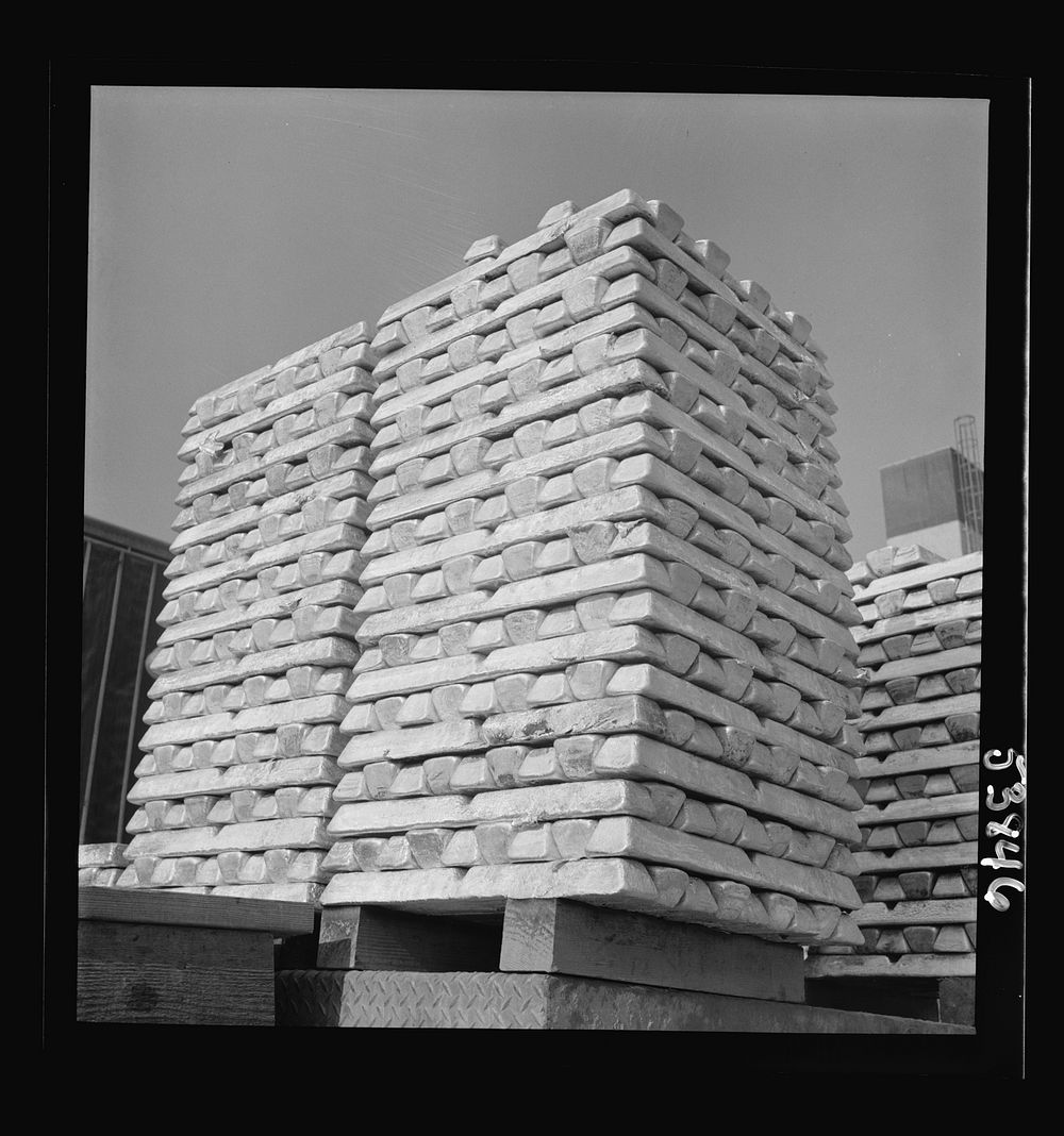 Las Vegas, Nevada. Stacks magnesium | Free Photo - rawpixel