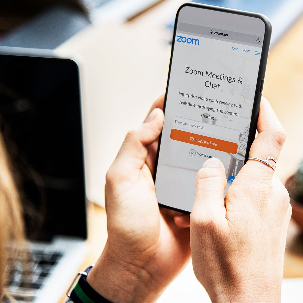 Woman using video conference application | Free Photo - rawpixel