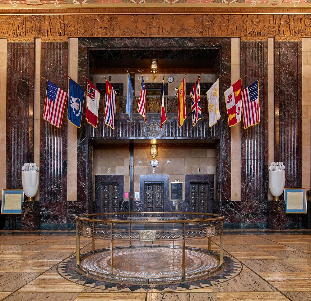One popular attractions Louisiana Capitol's | Free Photo - rawpixel