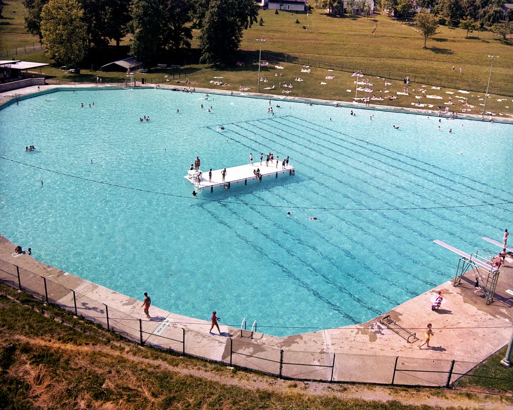 Oak Ridge Swimming Pool 1970s | Free Photo - rawpixel