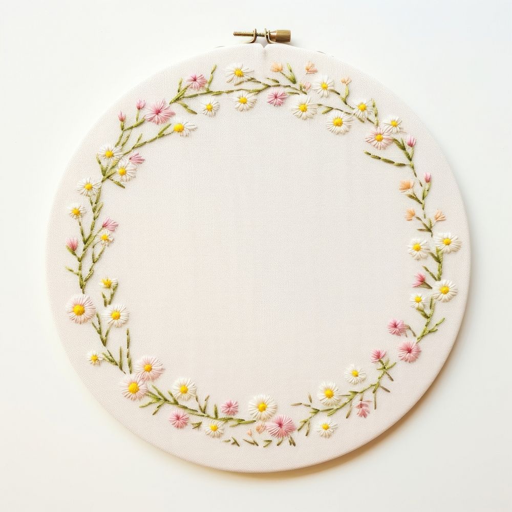 Little daisy circle border embroidery | Free Photo - rawpixel
