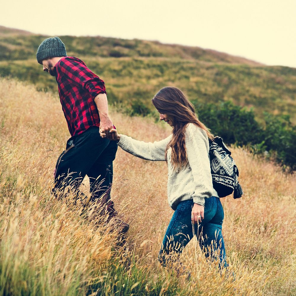Friends exploring and enjoying nature | Premium Photo - rawpixel