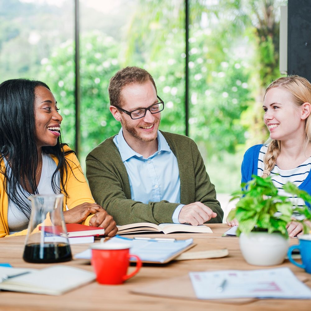 People Meeting Discussion Sharing Studying | Premium Photo - rawpixel