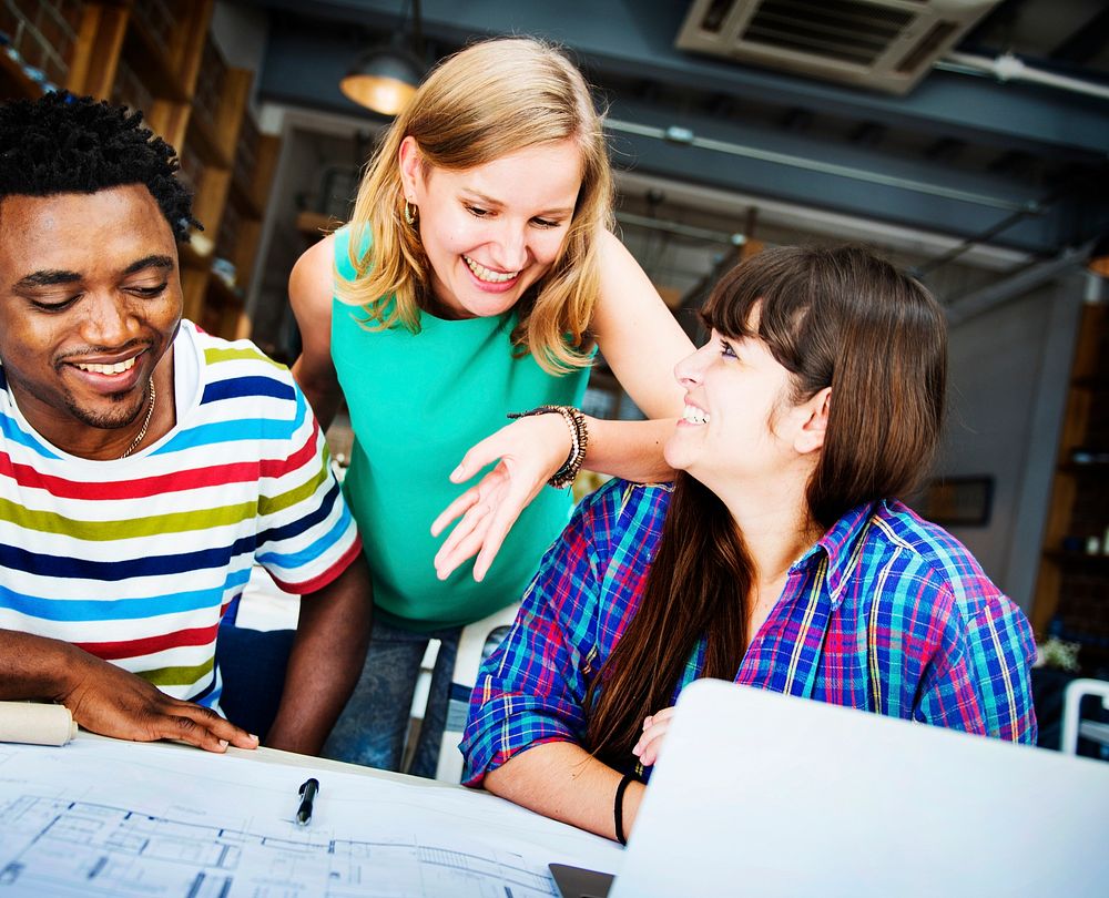 Group architectures is working their | Premium Photo - rawpixel