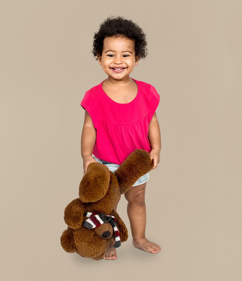 Little Girl Brown Teddy Concept | Premium Photo - rawpixel