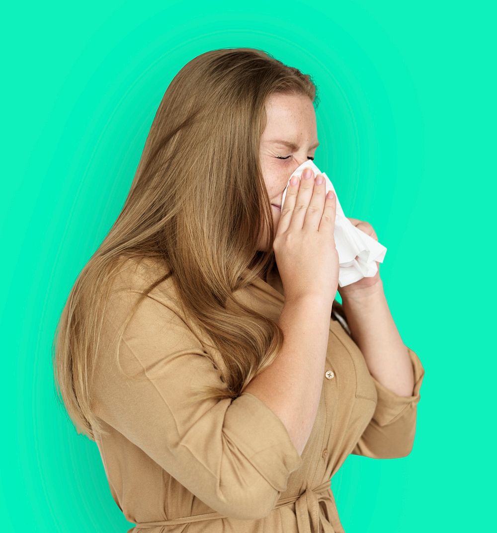 Caucasian Woman Sneezing Crying Tissue | Premium Photo - rawpixel