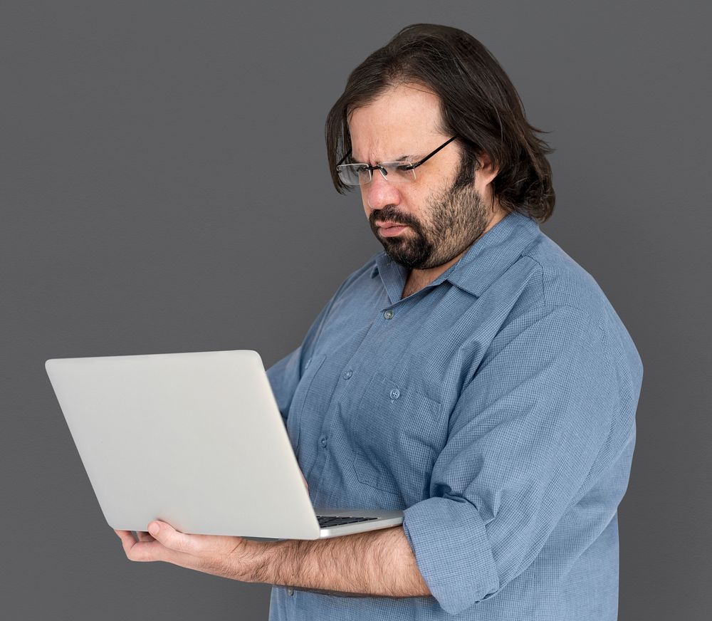 Man Laptop Internet Online Connection | Premium Photo - rawpixel