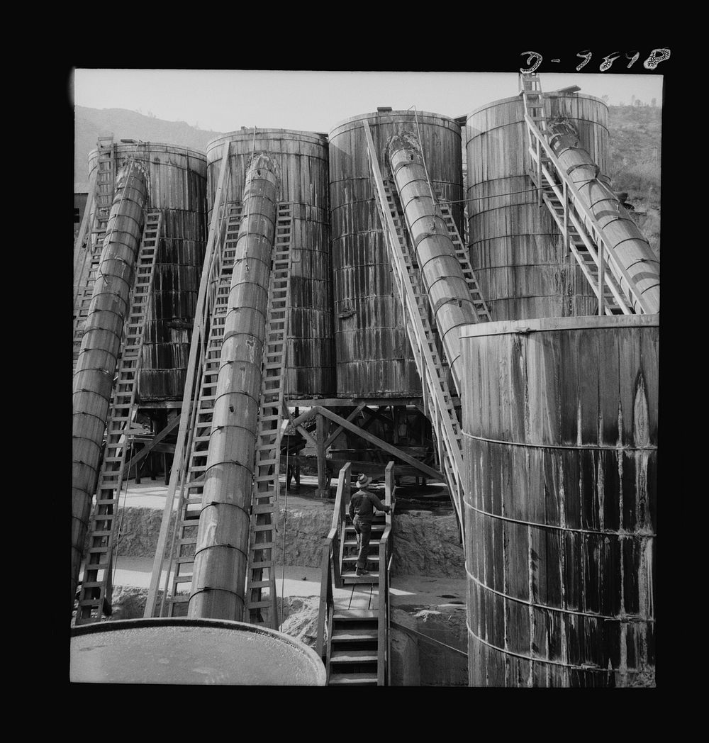 Production. Mercury. mercury extraction plant | Free Photo - rawpixel