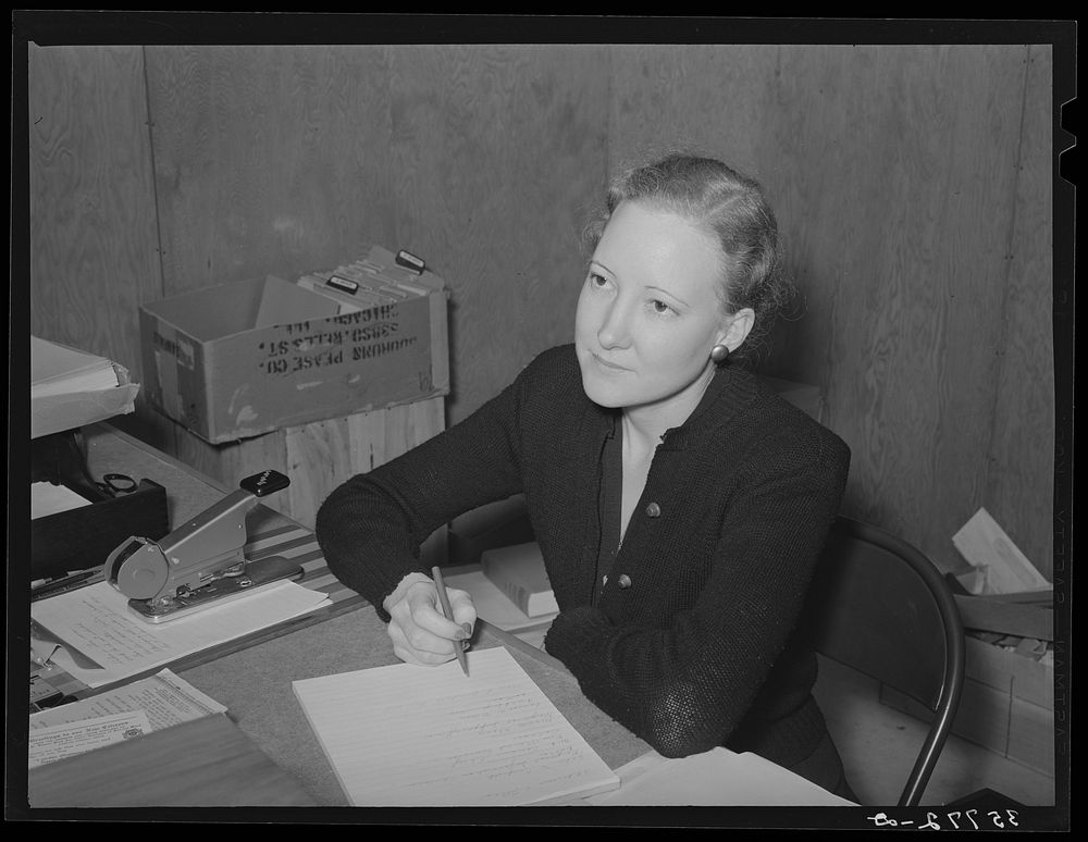 Assistant camp manager migratory labor | Free Photo - rawpixel