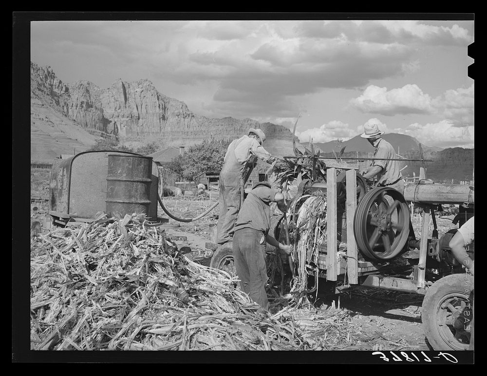 Extracting juice cane farm Ivins, | Free Photo - rawpixel