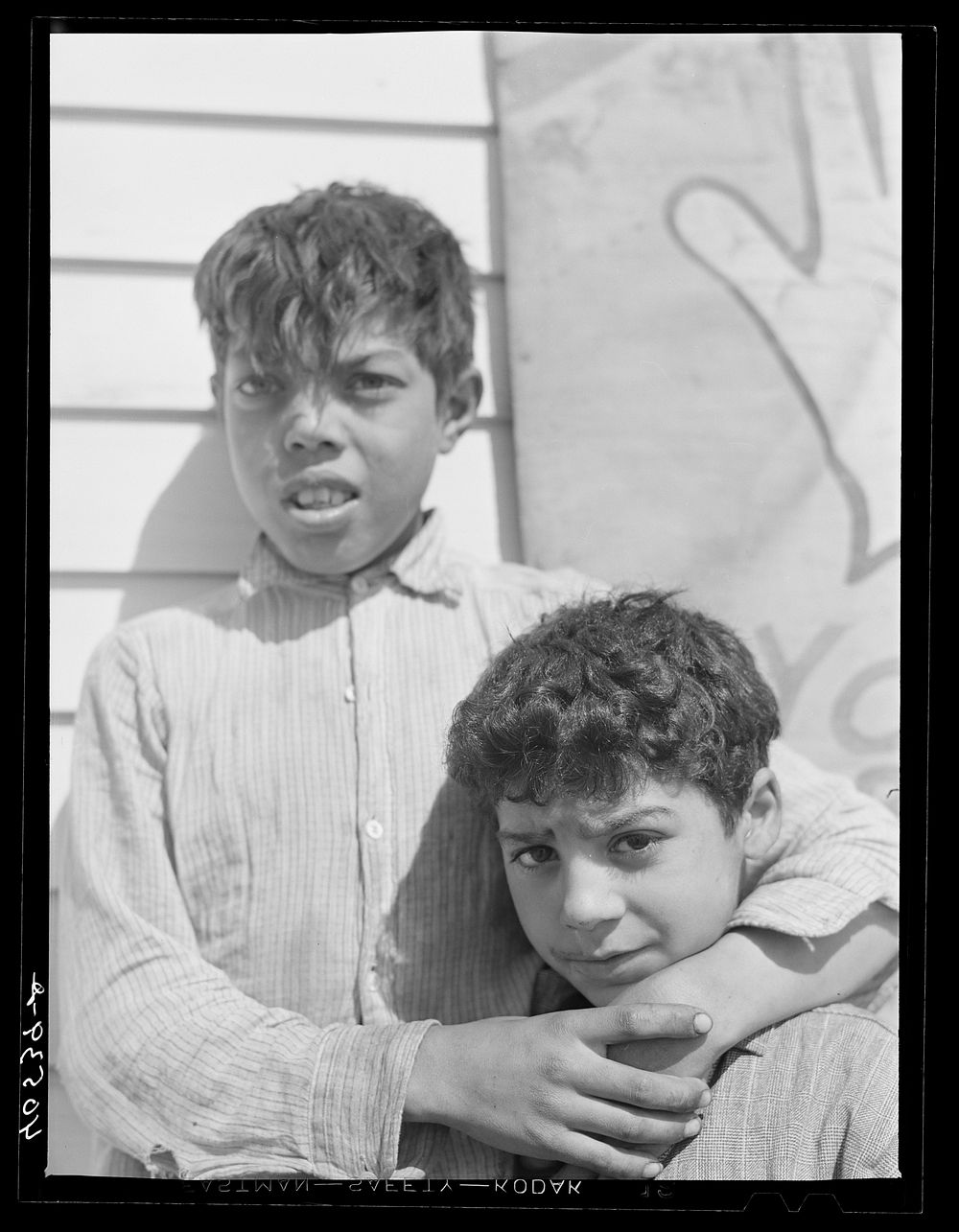 group Gypsy children U.S. 13 | Free Photo - rawpixel