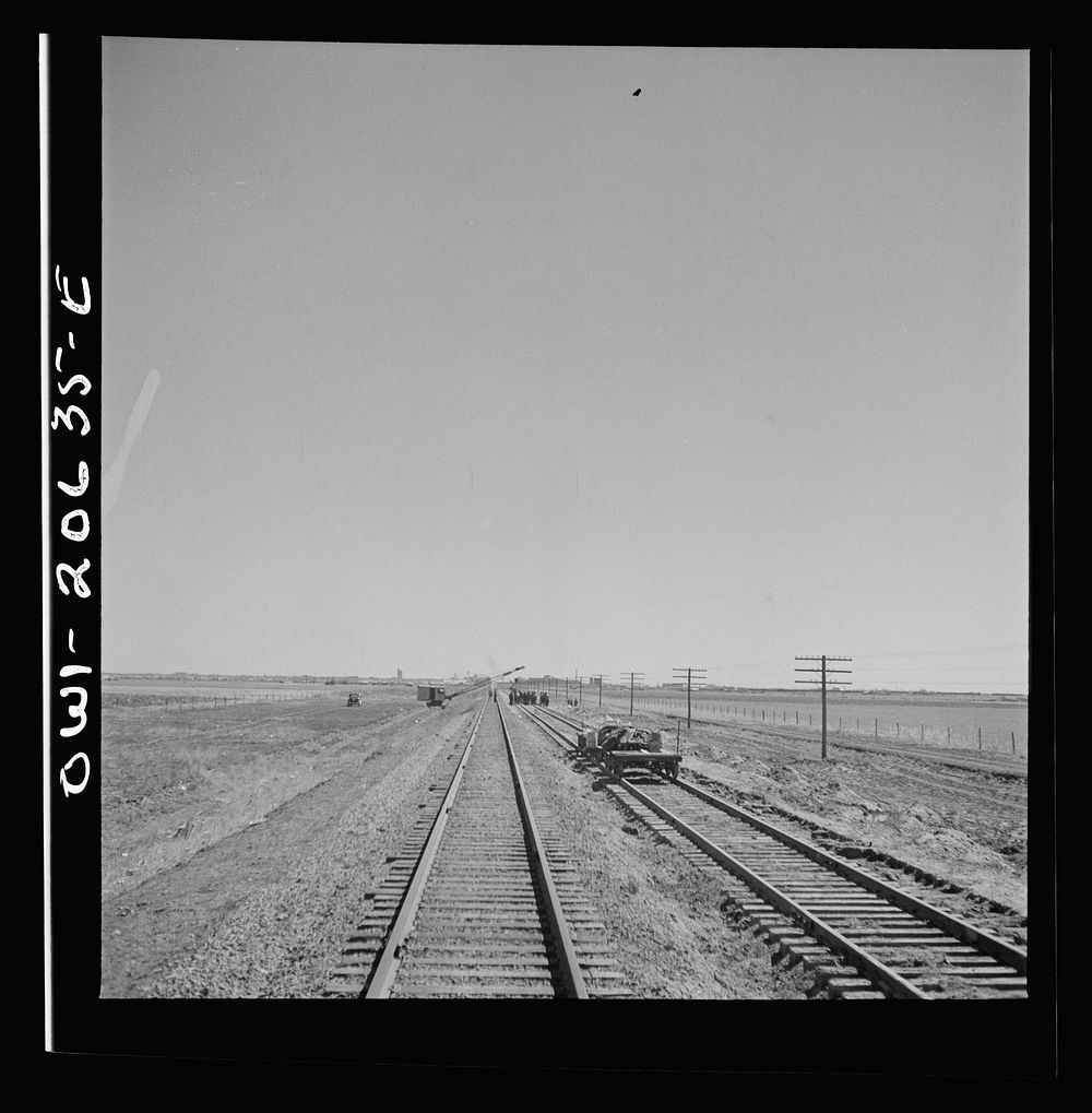 Clovis, New Mexico. Passing section | Free Photo - rawpixel